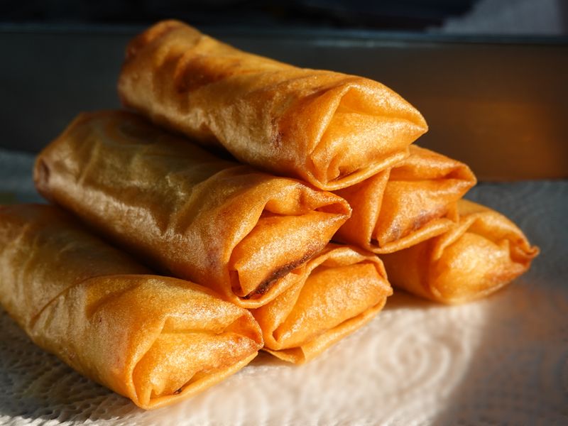 Automatic Spring Roll Production Line requires only one employee ...