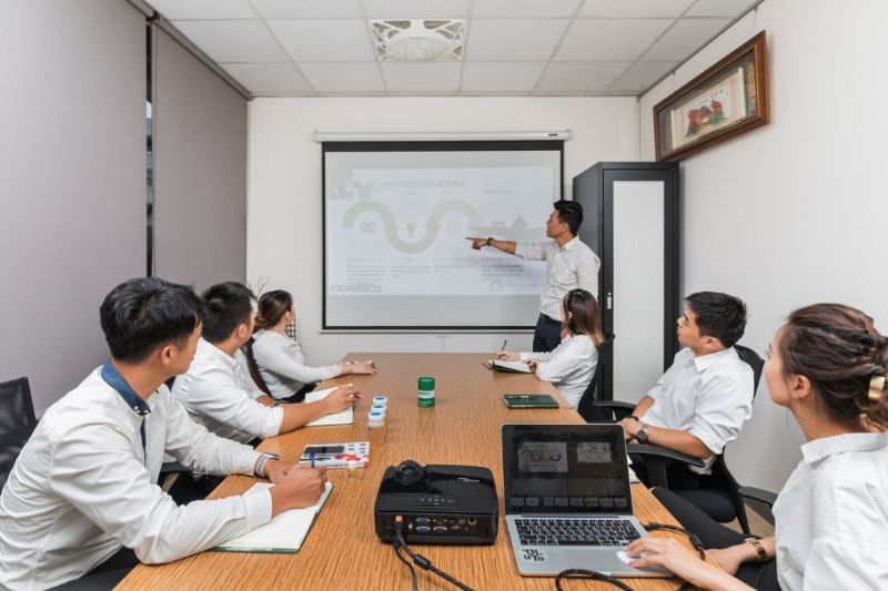 私たちに関しては | 切削油 | 体液 | 潤滑剤メーカー-HLJH