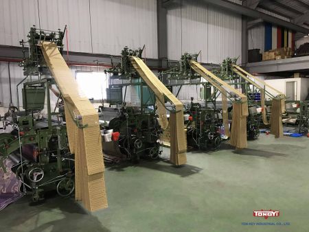 Auto Jacquard Weaving Machine - PP Mat Making Machine, PP Mat Loom ...