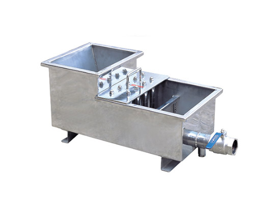 Automatic Electromagnetic Iron - Remover | Industrial Vibratory Screen ...