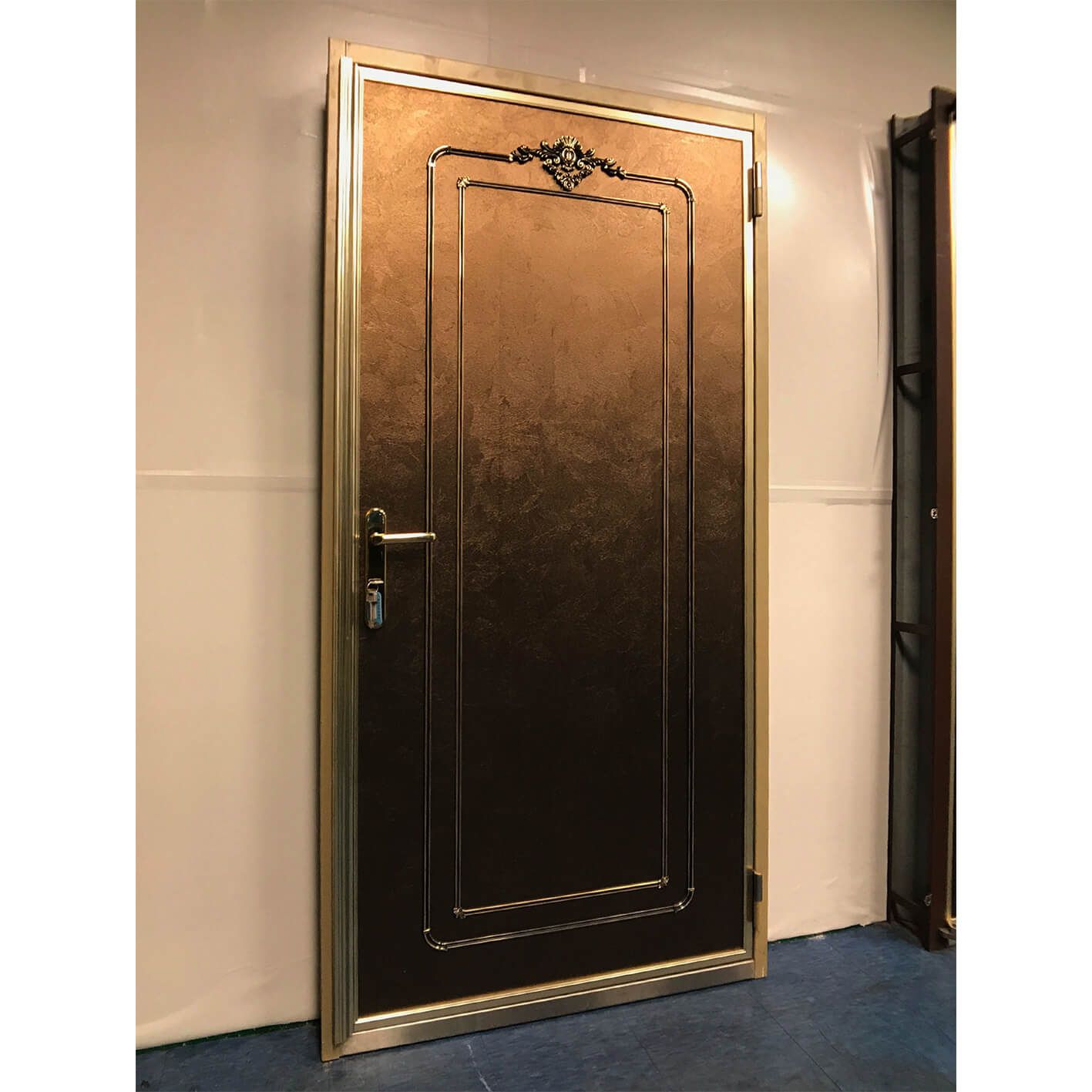 텍스처 사전 코팅 된 금속 황동 프리즈 | 금속 표면 처리 제조업체- Lienchy 적층 금속