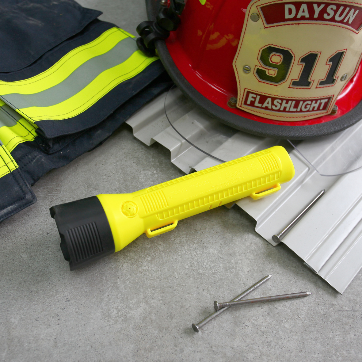 IMPA 792230 Intrinsically Safe LED Flashlight | Flashlight and Eyewear ...